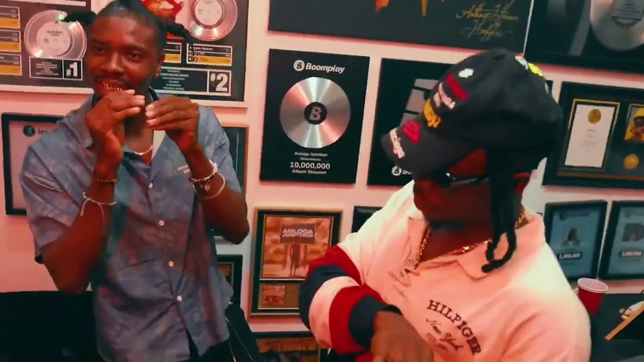 Beeztrap KOTM ft Stonebwoy - BOA ME (REMIX) [visualizer] - Beatz Nation